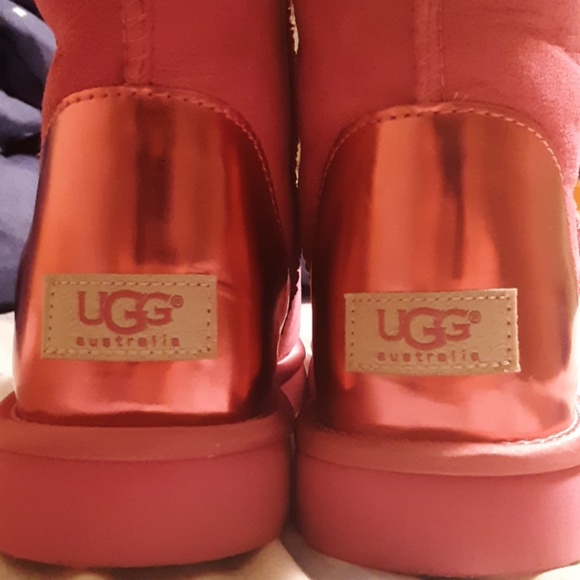 UGG | Shoes | Hot Pink Metallic Uggs | Poshmark